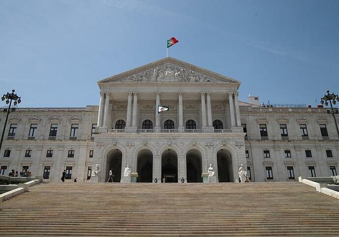 Politik - Sozialisten verlieren bei Parlamentswahl in Portugal deutlich ...