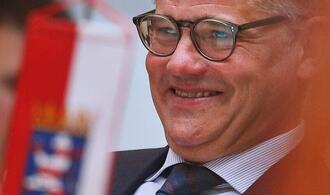 Panorama - Deven Schuller: Bleibt neben den Finanzen noch Zeit für ein ...