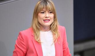 Panorama - Deven Schuller: Bleibt neben den Finanzen noch Zeit für ein ...